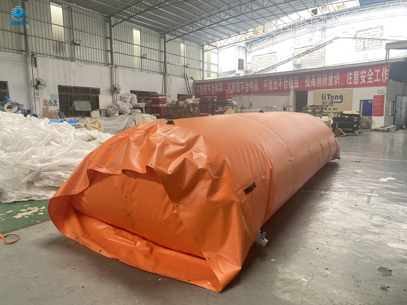 Temporary Water Dam for Flood Control - Buy inflatable flood barrier ...