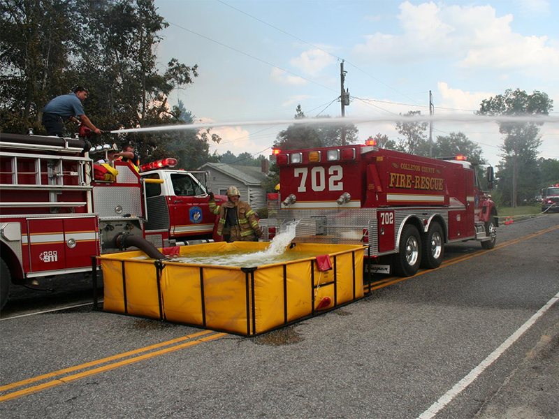 Portable Folding Frame Water Tanks - Buy emergency water storage tanks ...