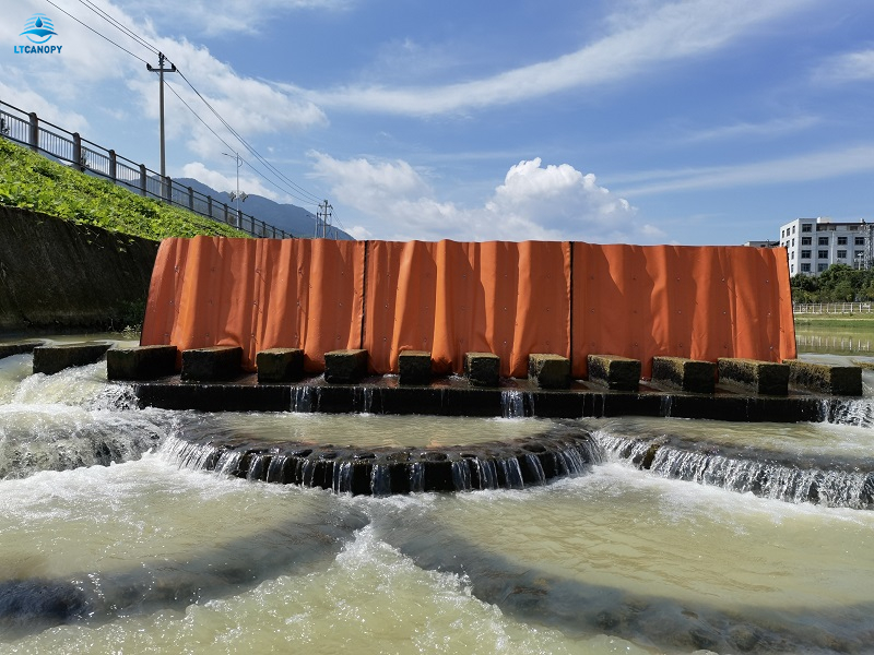 PVC Tarpaulin Flood Barrier Fence - Buy residential flood fence, water ...