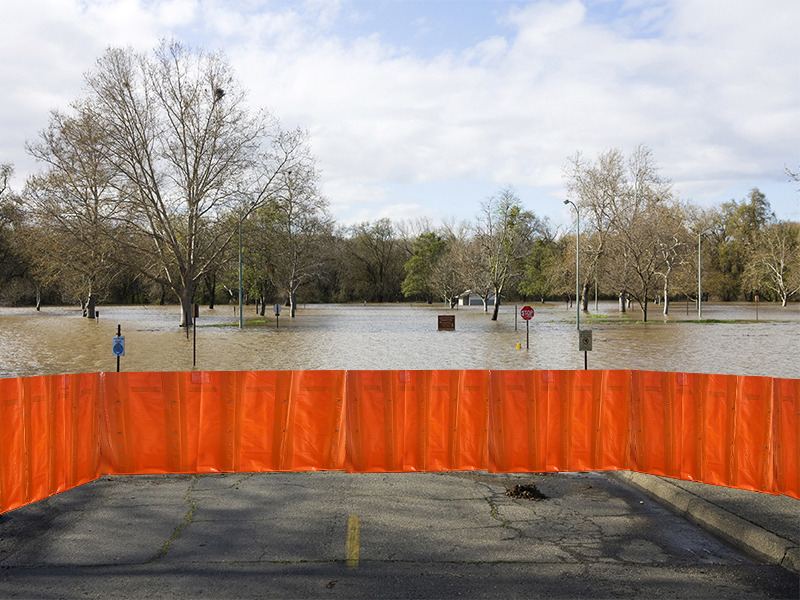 Instant Orange Flood Barrier Wall - Buy portable flood control ...